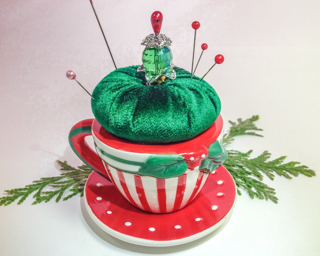 Pincushion Holiday Cup 'O CHEER Peppermint Mug Ceramic Porcelain Green ...