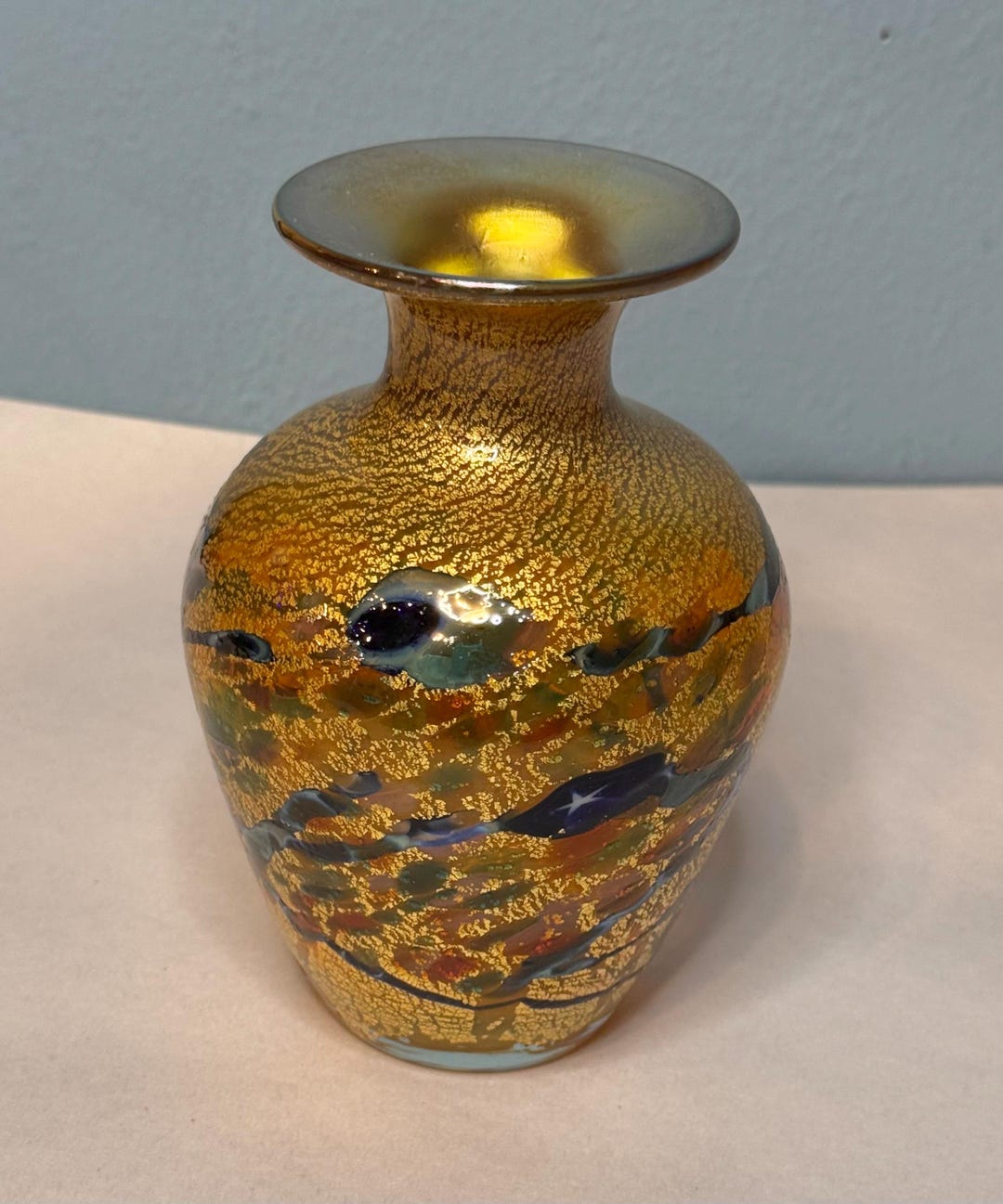 Signed Robert Held Art Glass Vase, Iridescent Gold Crackle Foil With ...