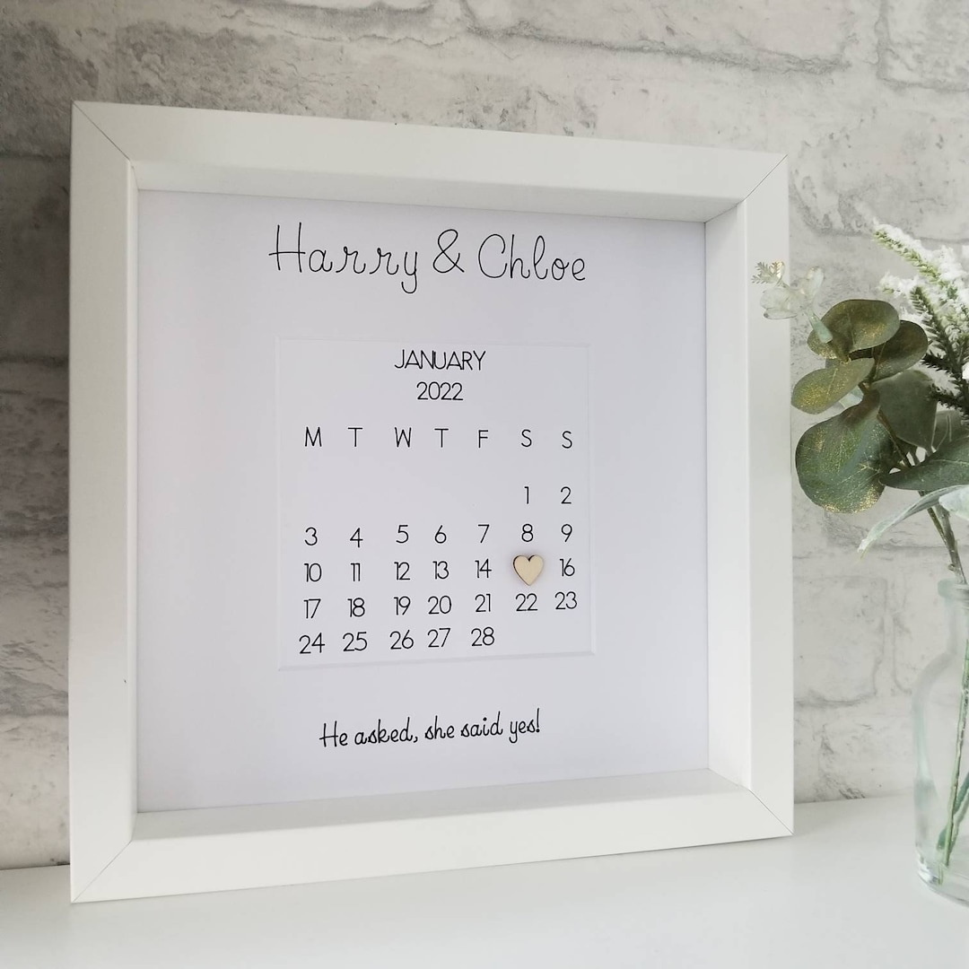 Personalised Engagement Calendar Frame, Engagement Gift, Couple Gift - Etsy