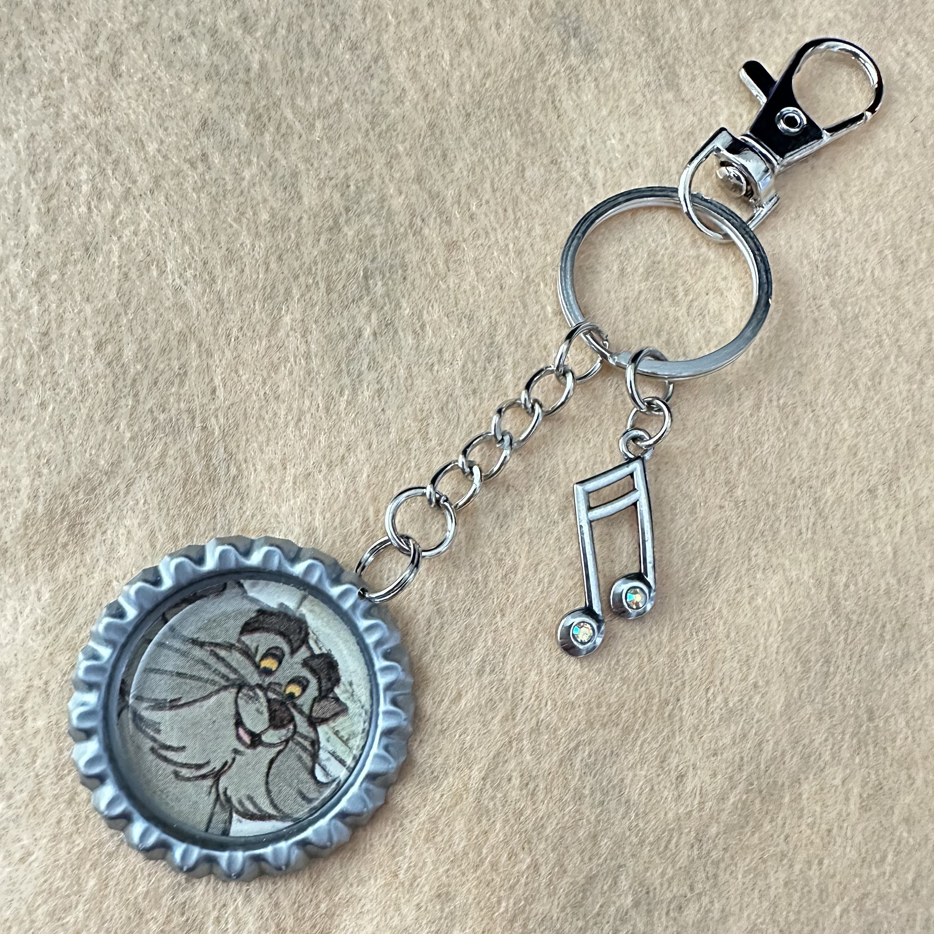 Aristocats Billy Boss Happy Face Silver Bottle Cap Keychain With a ...