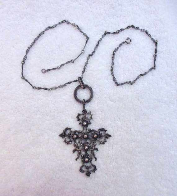 Peruzzi Renaissance Silver Cross Pendant Necklace Ang… - Gem