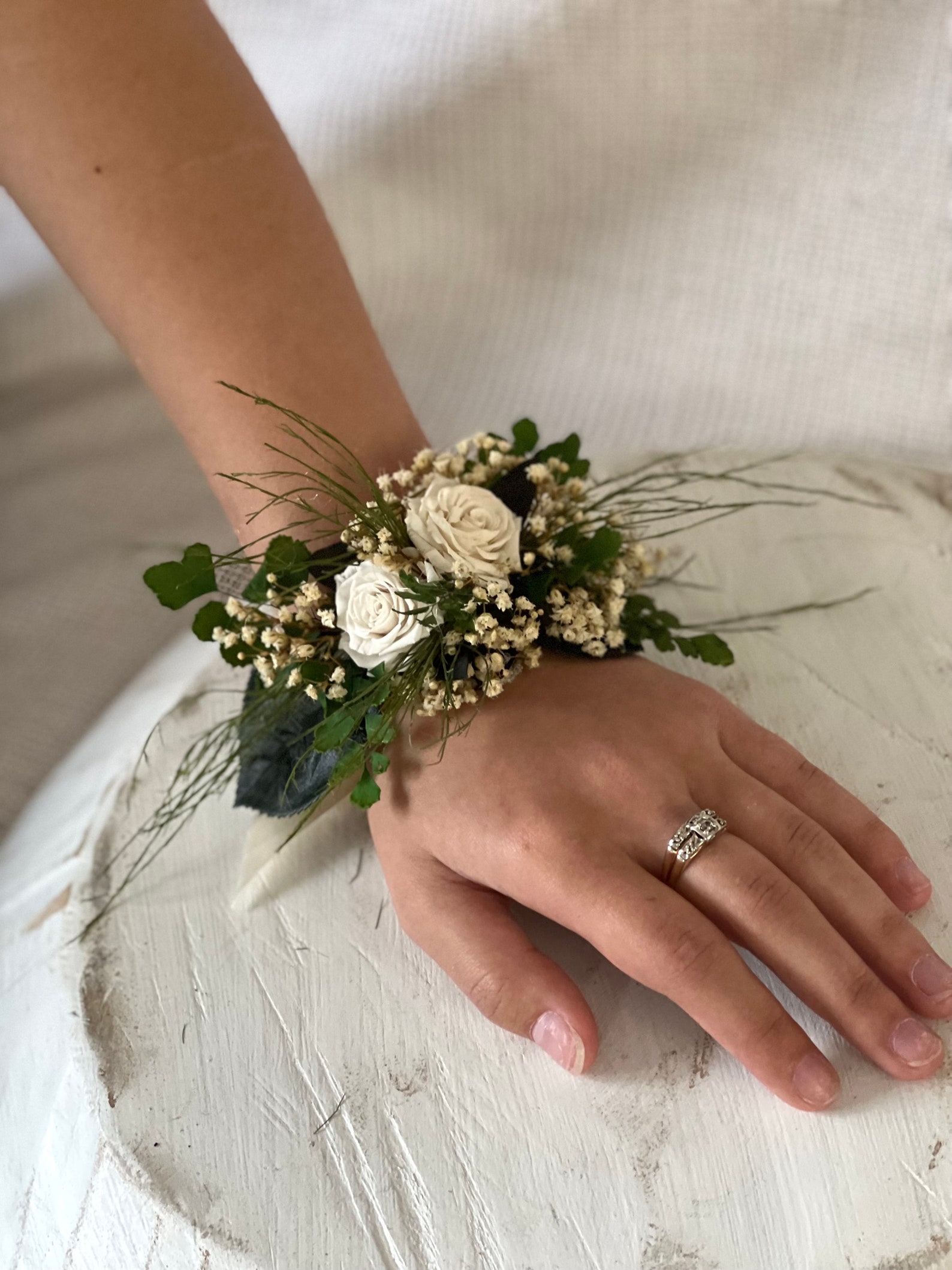 Elegant Ivory Wrist Corsage – Dried Flower Wedding Corsage, Bridal ...