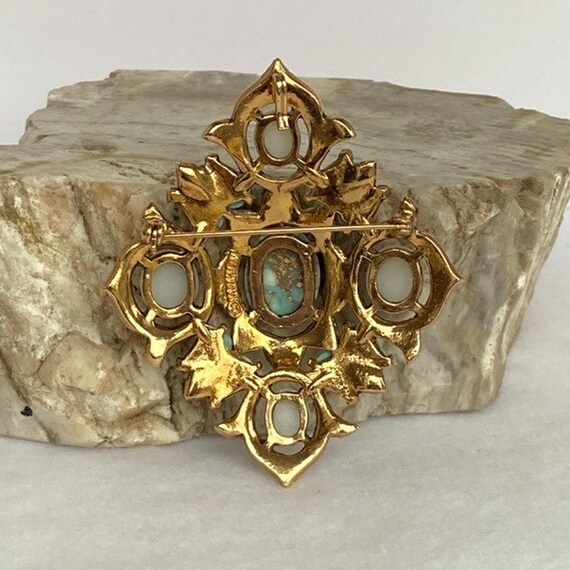 Vintage Signed Sarah Coventry Embossed Gold Plated Fa… - Gem