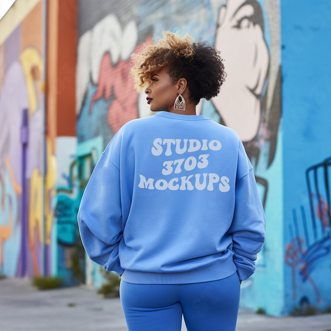 Back of Sweatshirt Mockup Black Model, Carolina Blue Gildan Sweatshirt ...