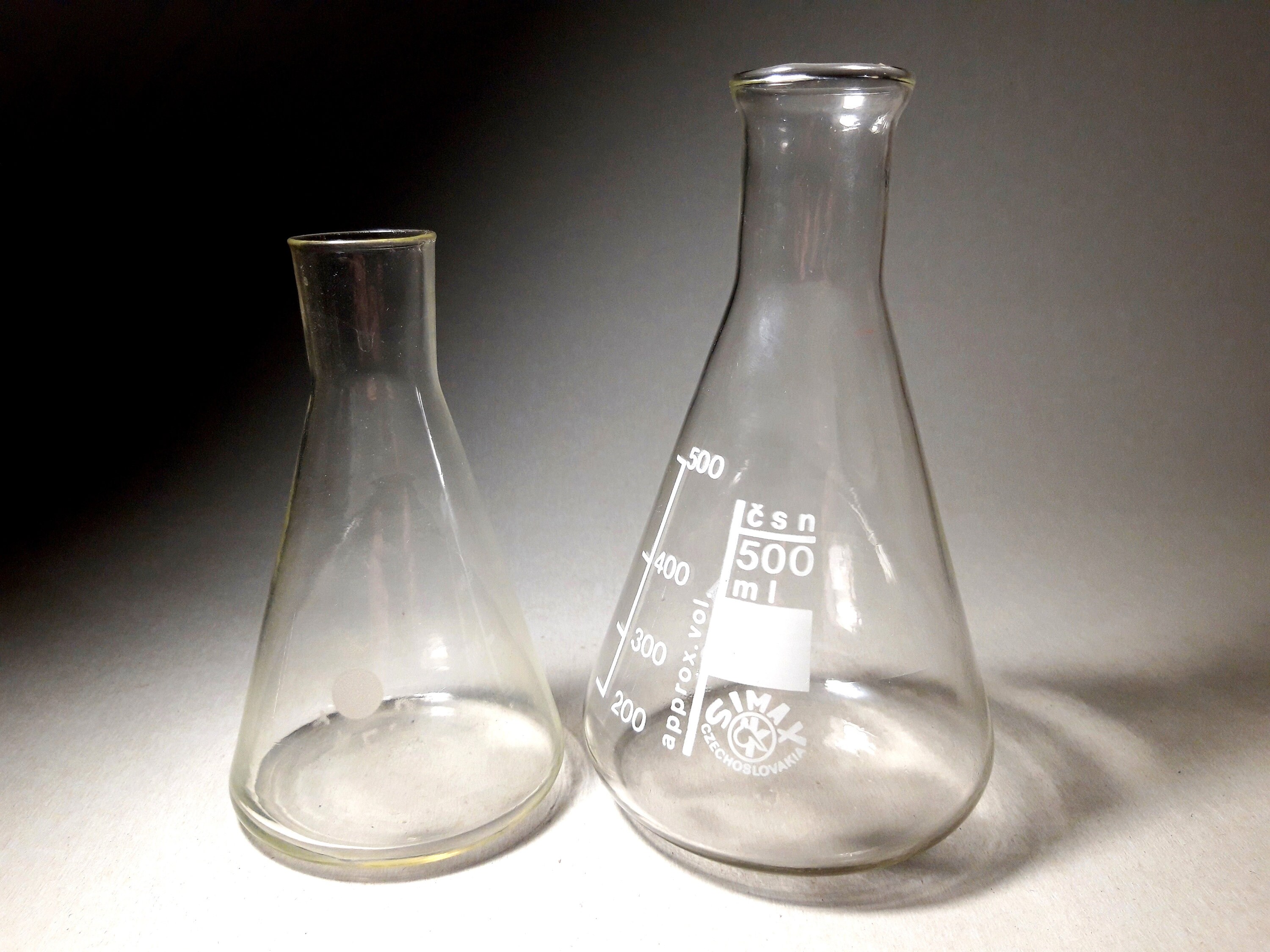 2000 Ml Conical Flask Clipart