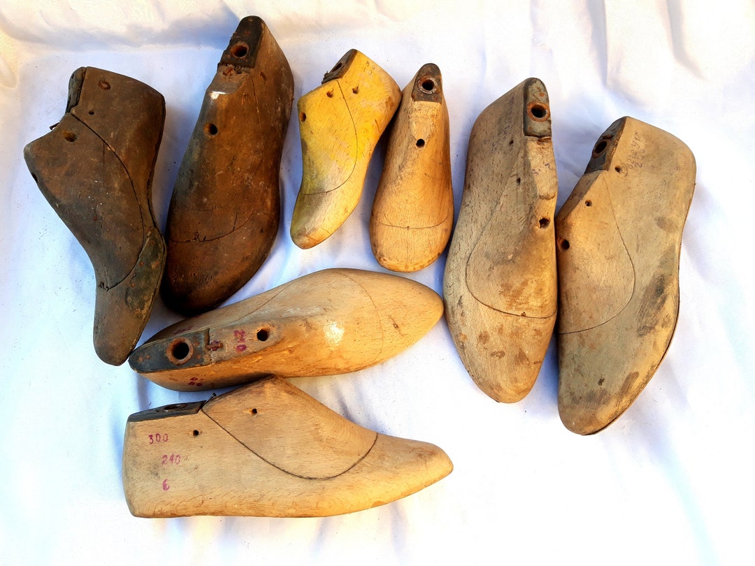 Antique Wooden Shapes for Shoes 4 Pairs Cobblers Shoe Form Shoemaker's ...