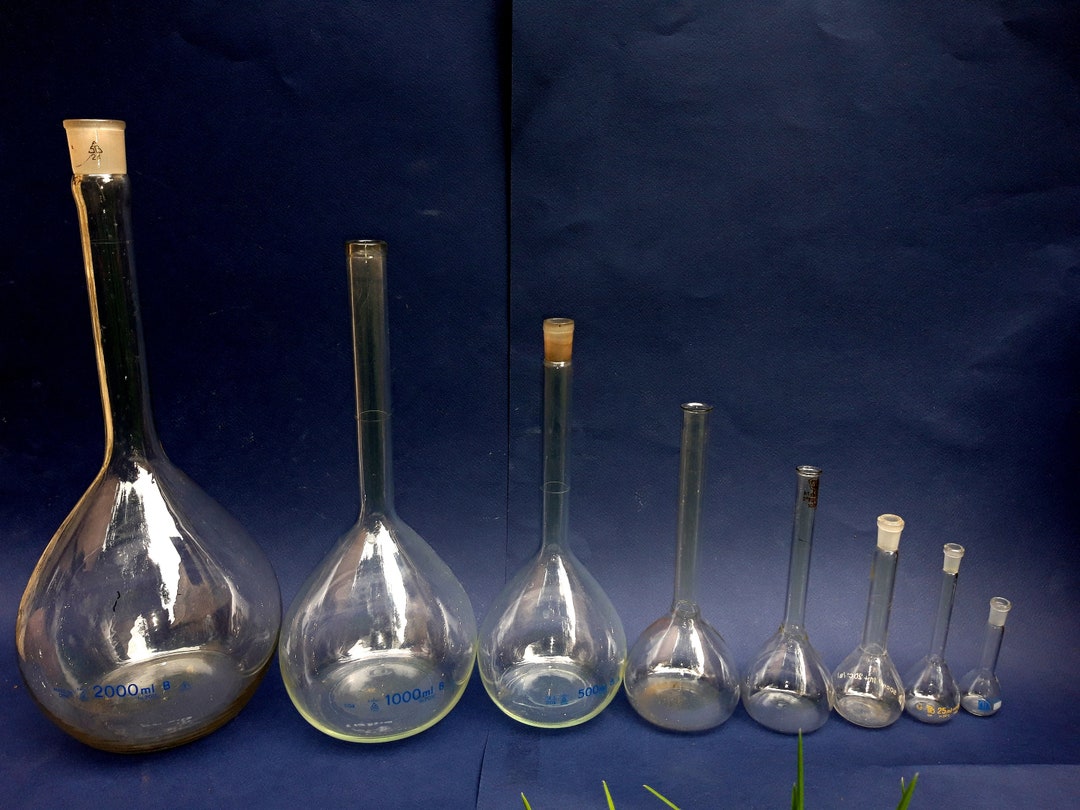 Set of 8 Chemistry Laboratory Long Neck Flasks Vintage Lab - Etsy