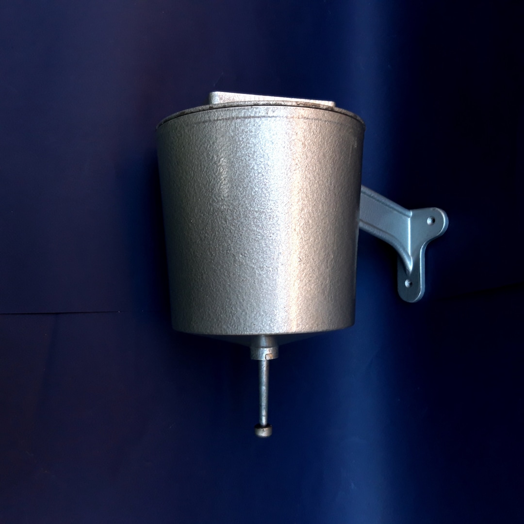 Vintage Water Dispenser Soviet Wall Water Vessel Hanging - Etsy