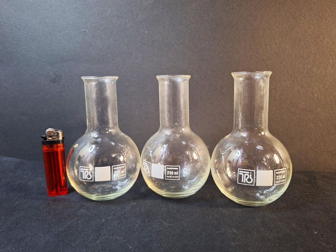 Vintage Lab Glass Flasks - Flat Bottom - Chemistry Set of 3 - Etsy