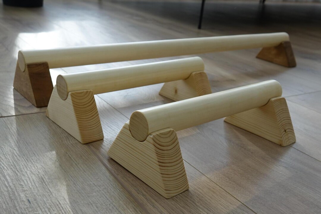 White Wood Round Balance Boards, Wooden Paralettes, Push-ups From the ...