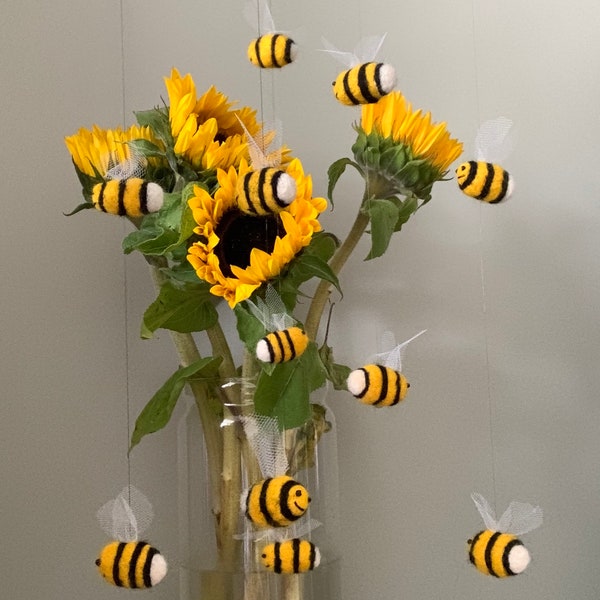 Bee Mobile - Etsy