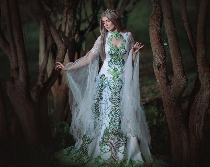 Hyrule Gown - Etsy Canada