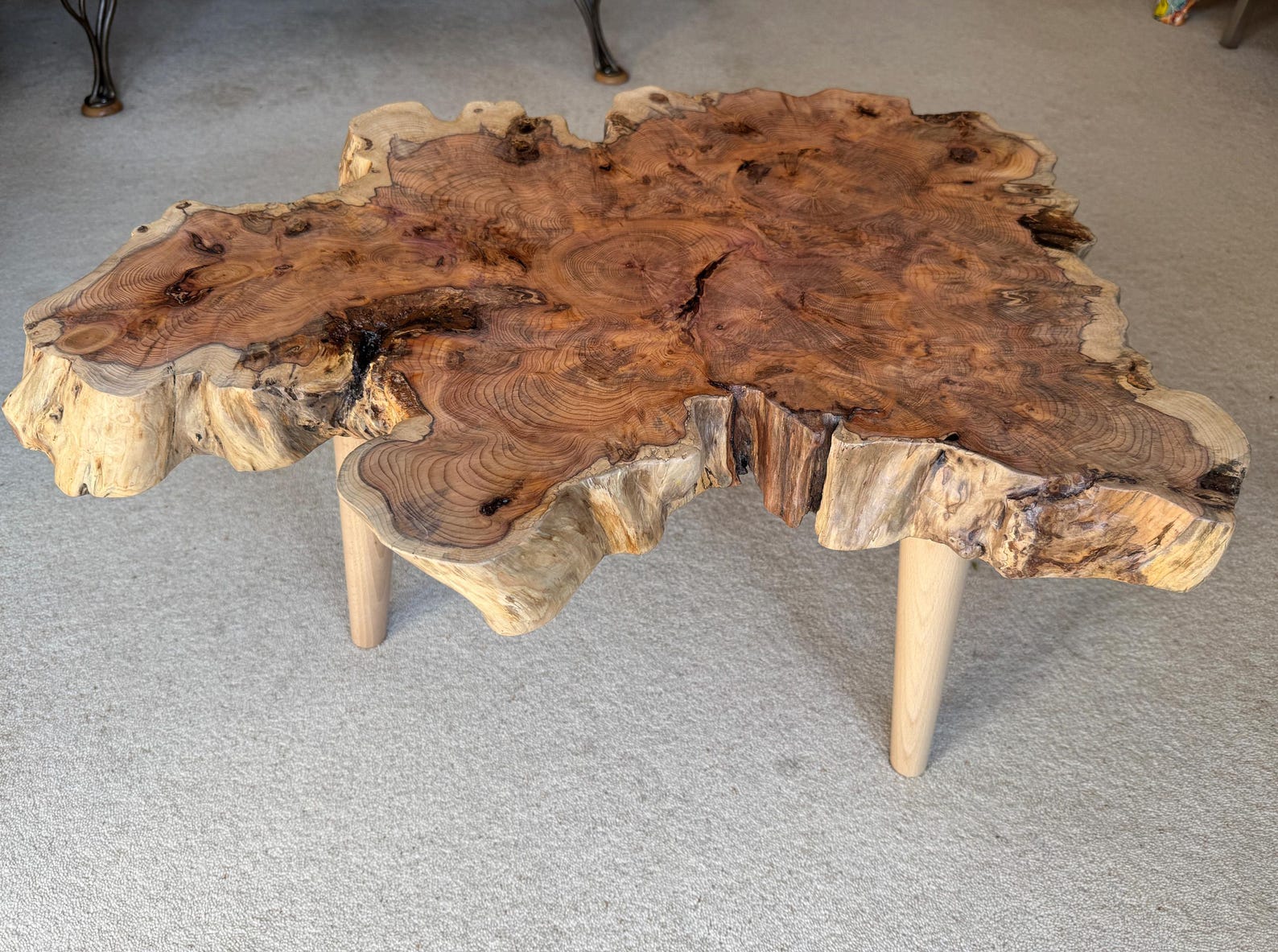 Handmade Yew Live Edge Coffee Table – Britain Map Design - Etsy