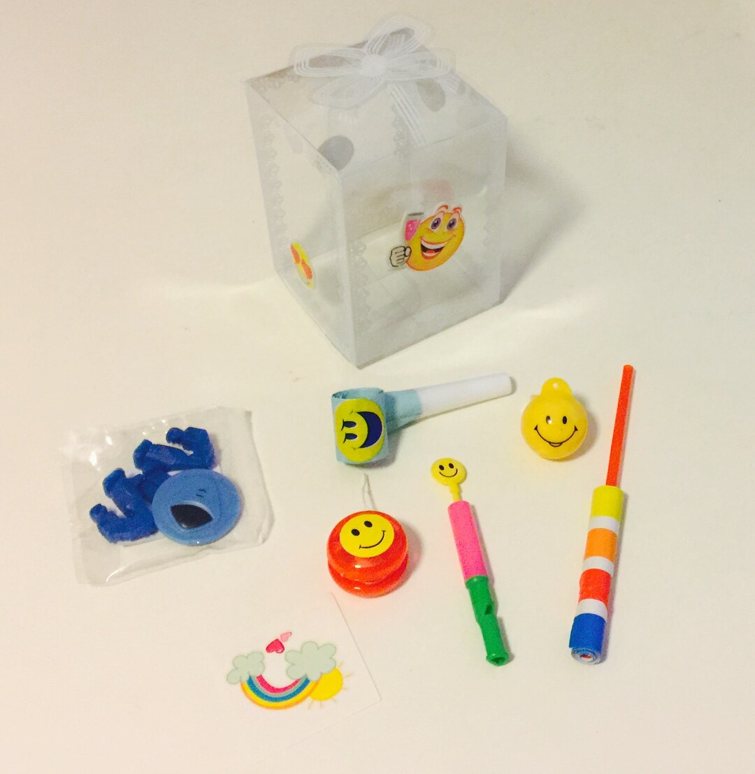 12x Pack Emoji Goody Bags Pre Made & Filled With Toys, Boys Girls ...