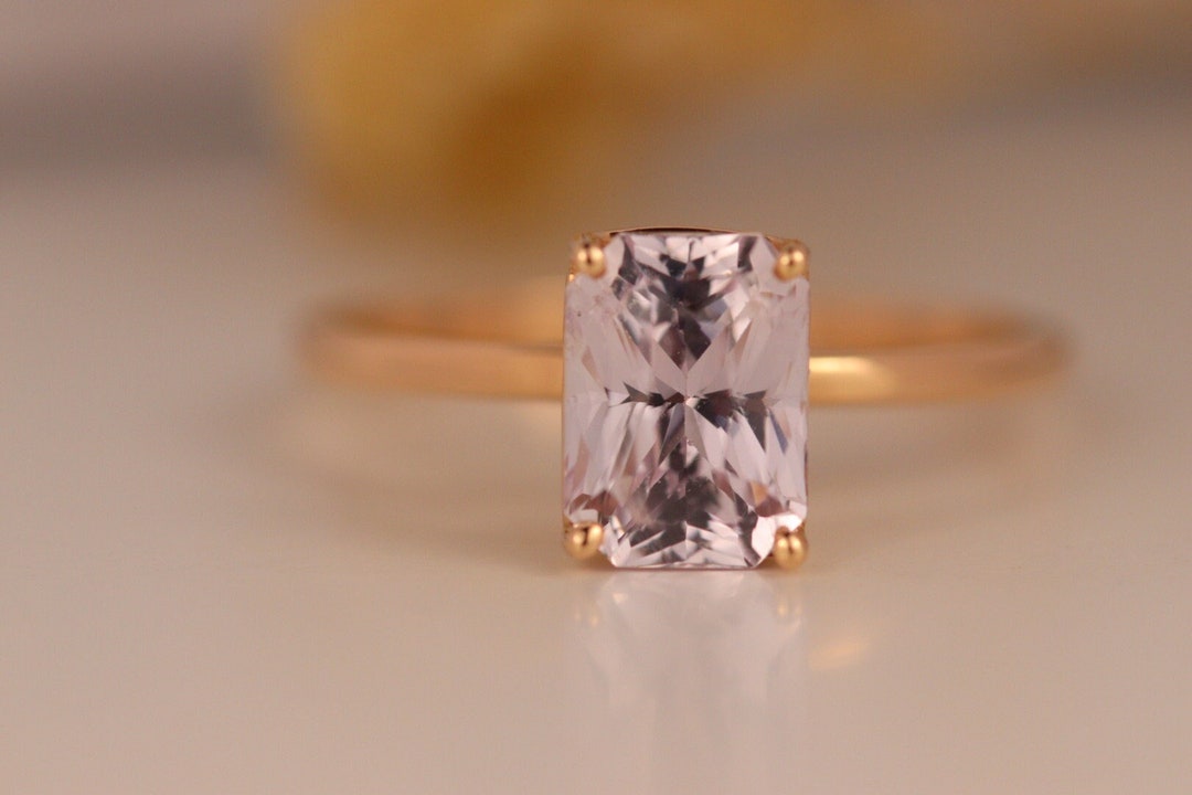 Peach Sapphire Ring, Light Peach Champagne Sapphire, Unique and Simple ...