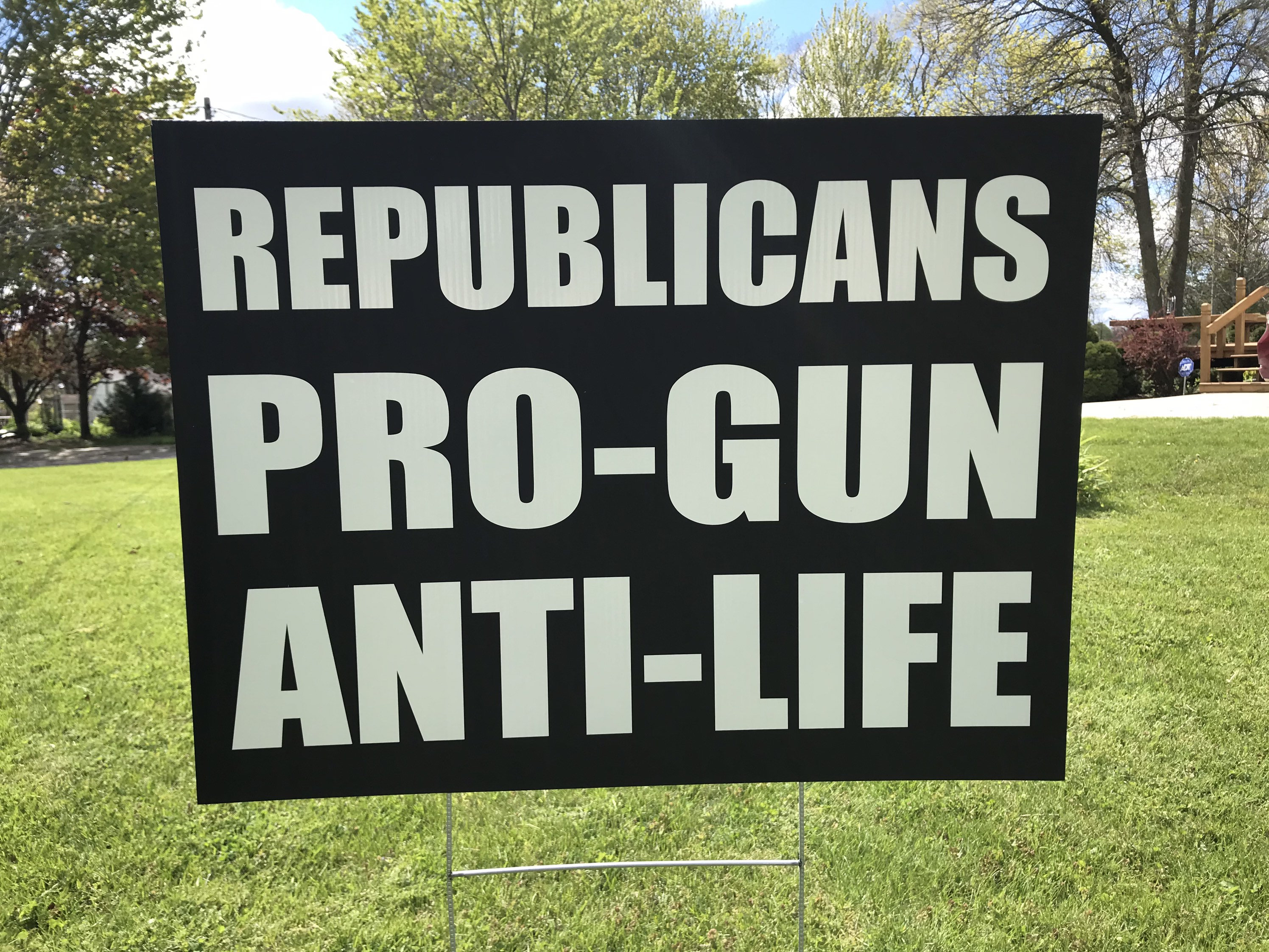 Pro Gun Yard Signs