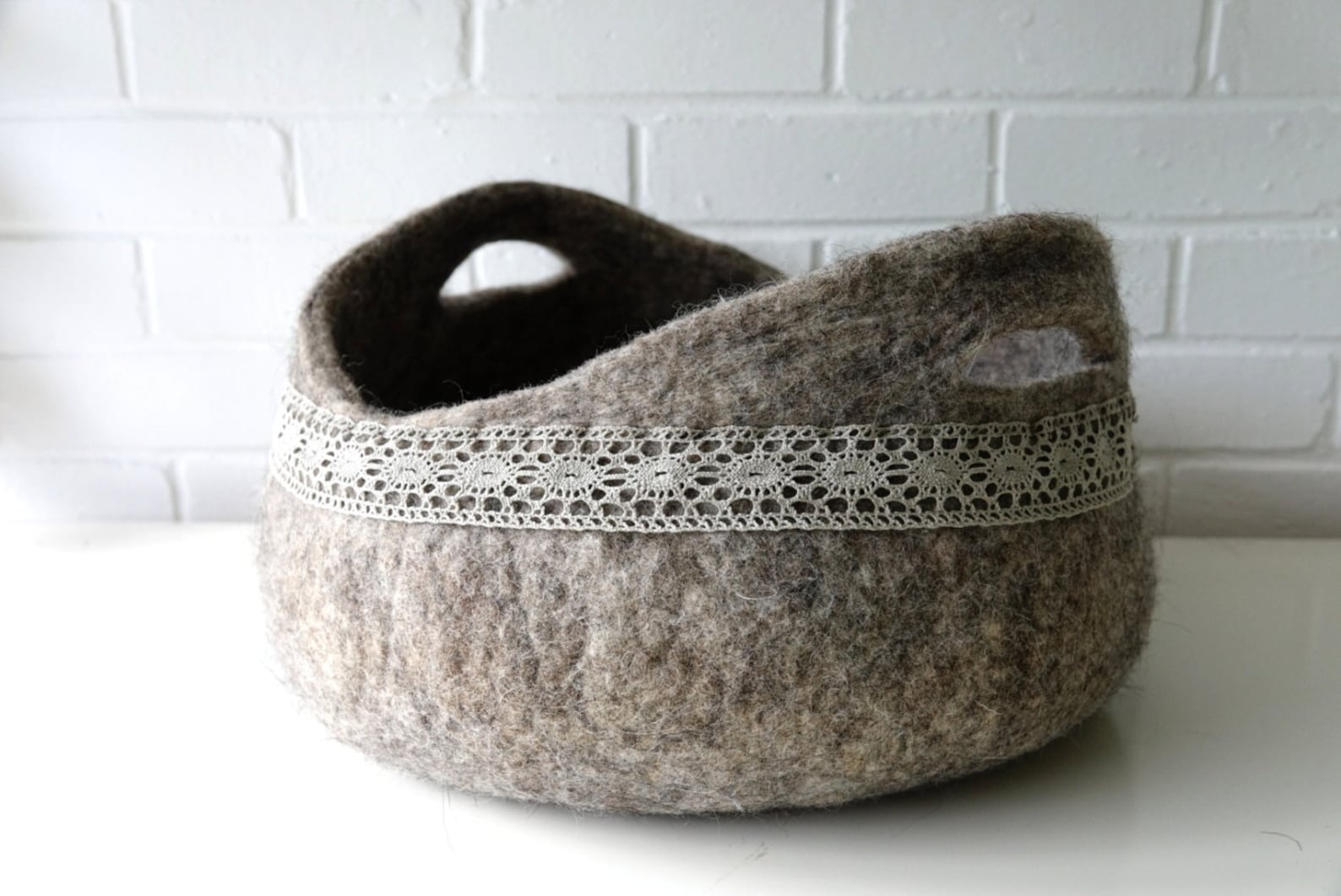 READY TO SHIP: Felted Felt and Linen Lace Storage Basket Can - Etsy UK