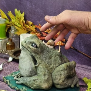 TOAD LAMP MASTERPIECE- Amphibian Fairy Toad Home Decor Lamp Fantasy ...