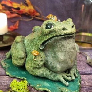 TOAD LAMP MASTERPIECE- Amphibian Fairy Toad Home Decor Lamp Fantasy ...