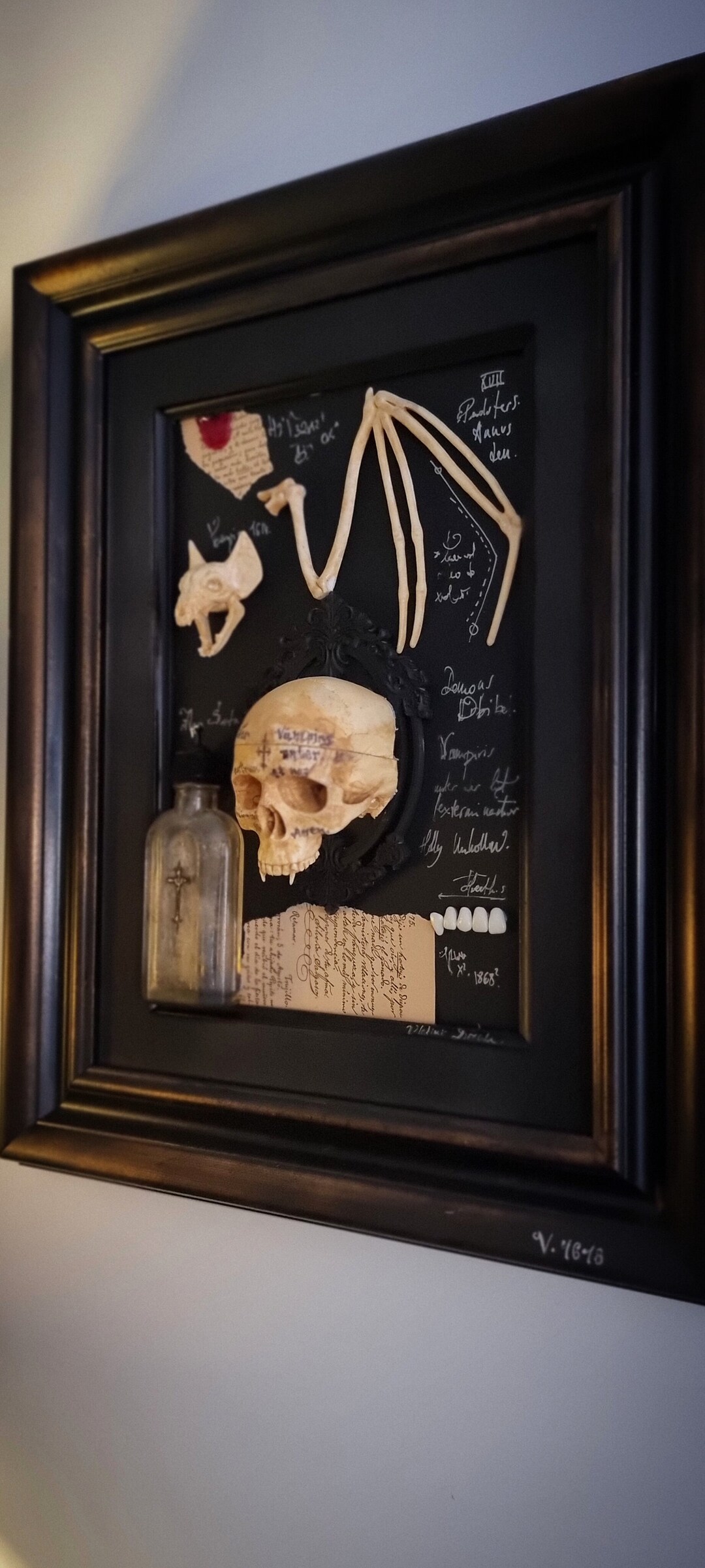 VAMPIRE FRAME Spooky Home Decor Frame Halloween Art Horror Aesthetic ...