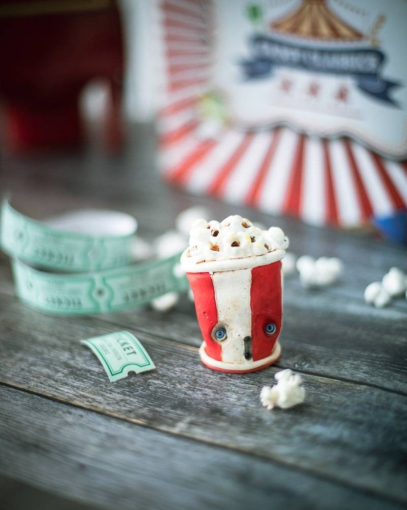SPOOKY POPCORN ORNAMENT - Circus Collective Toy - Hot Pink Home Decor ...