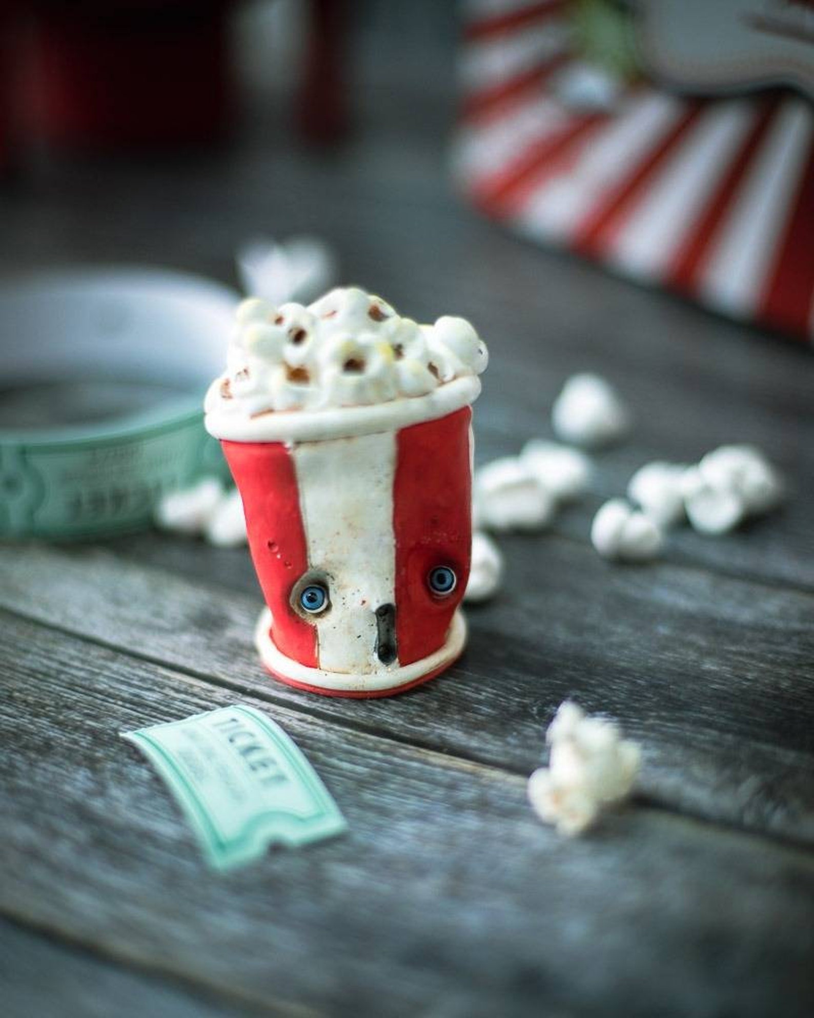 SPOOKY POPCORN ORNAMENT - Circus Collective Toy - Hot Pink Home Decor ...