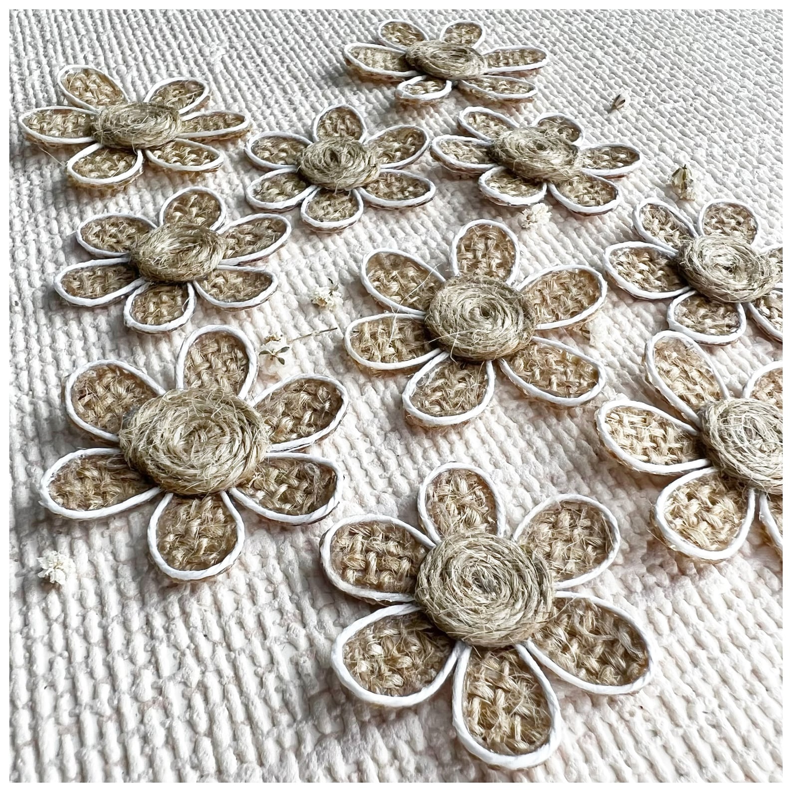 Handmade Burlap Flowers Gorgeous Rustic Daisy 3D Flowers Jute Floral ...