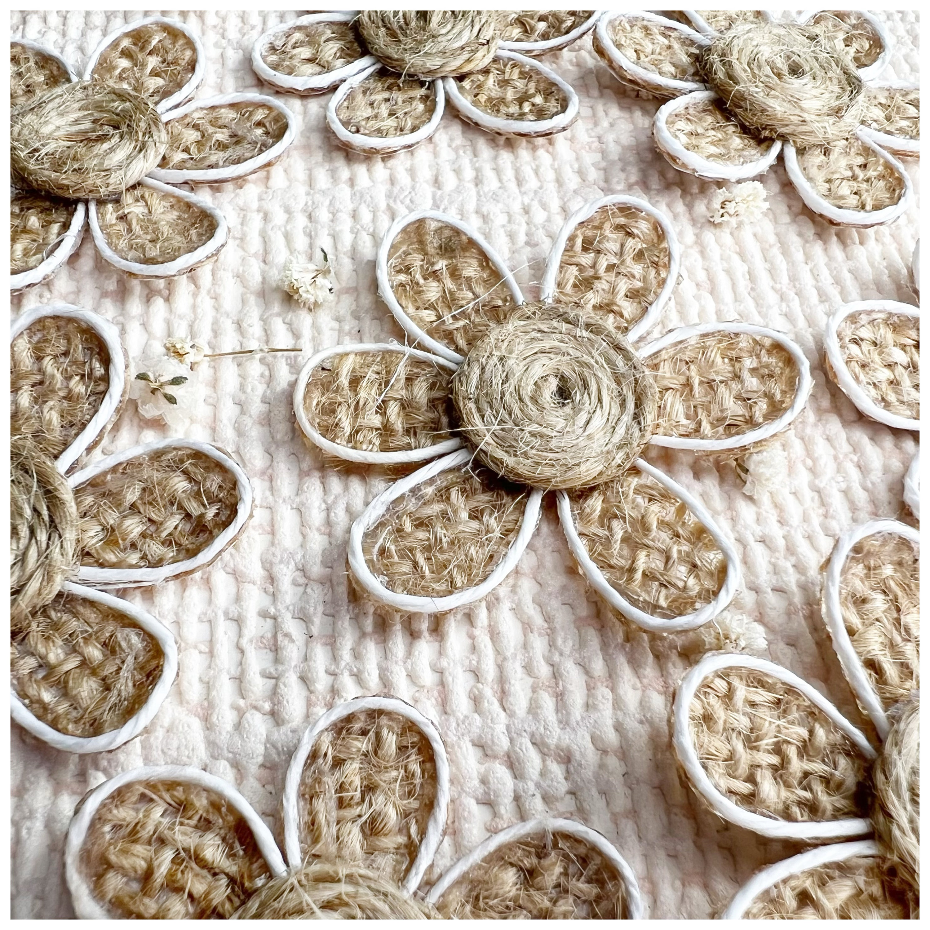 Handmade Burlap Flowers Gorgeous Rustic Daisy 3D Flowers Jute Floral ...