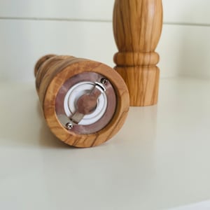 Large & Small Set of Olive Wood Salt and Pepper Grinders| Set of 2 ...