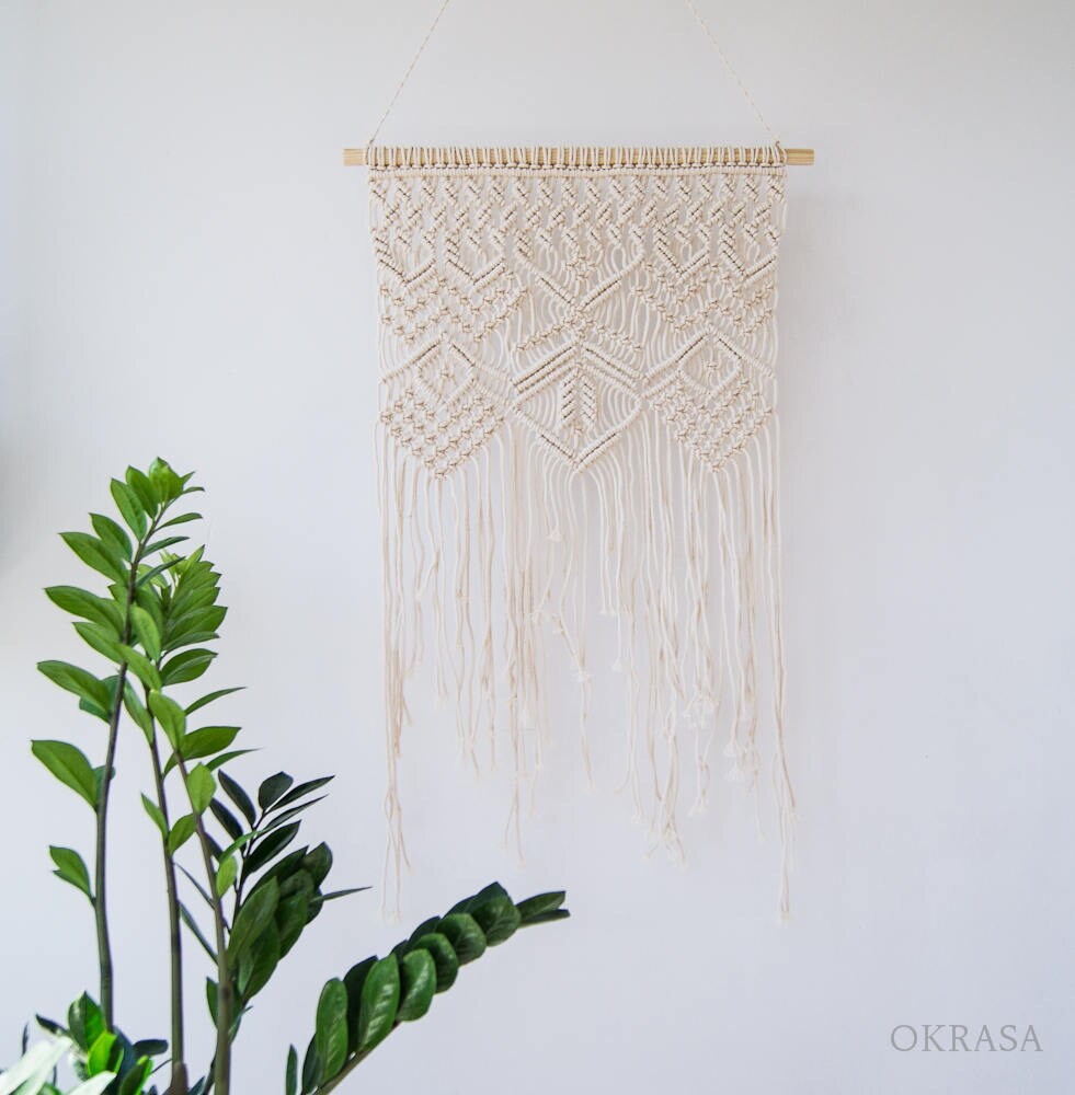 Macrame wall hanging Medium size wall decor Bohemian wall | Etsy