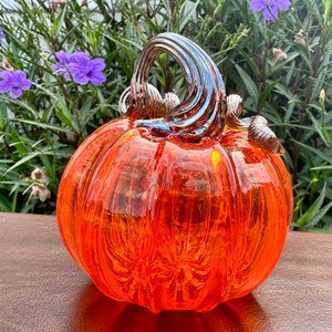 Beautiful Transparent Orange Pumpkin- A Classic Small Pumpkin Handmade ...