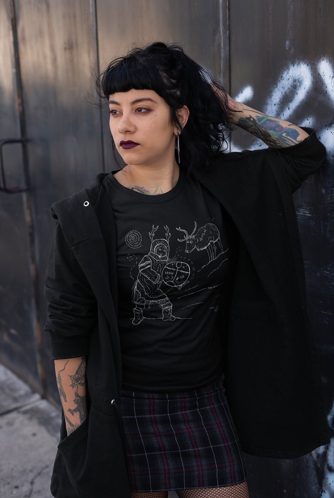 THE ANGAKOK, Inuit Shaman Shirt, Damen Tshirt, Schamanen kleidung ...