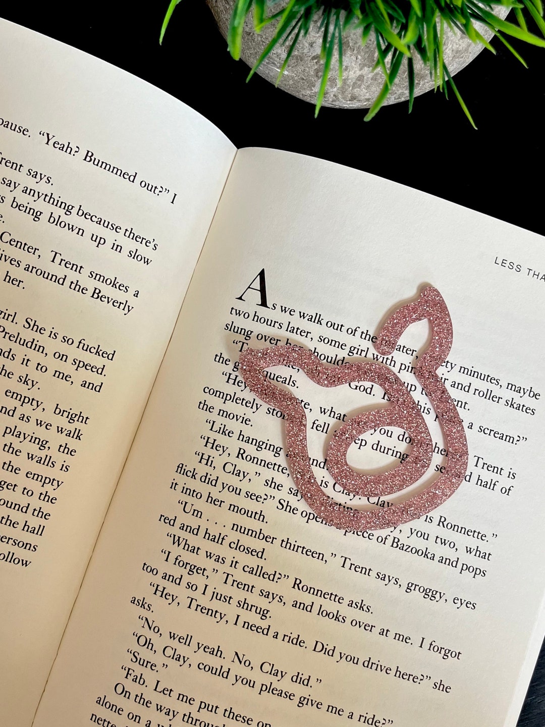 Acrylic Cute Piggy Bookmark, Book Accessories, Bookmark, Pig Bookmark ...