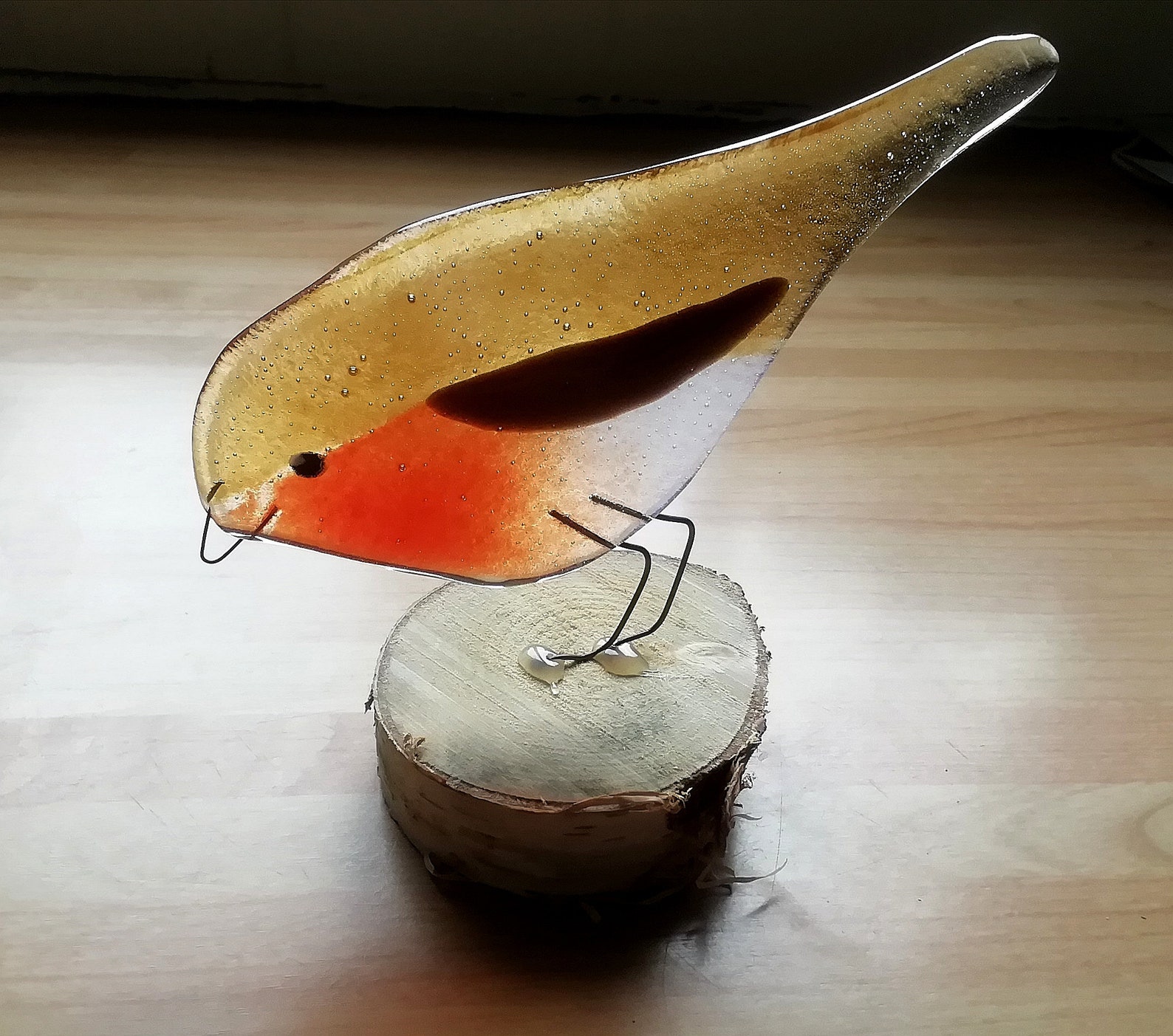Robin on a Log Fused Glass Standing Robin Beautiful Glass - Etsy UK