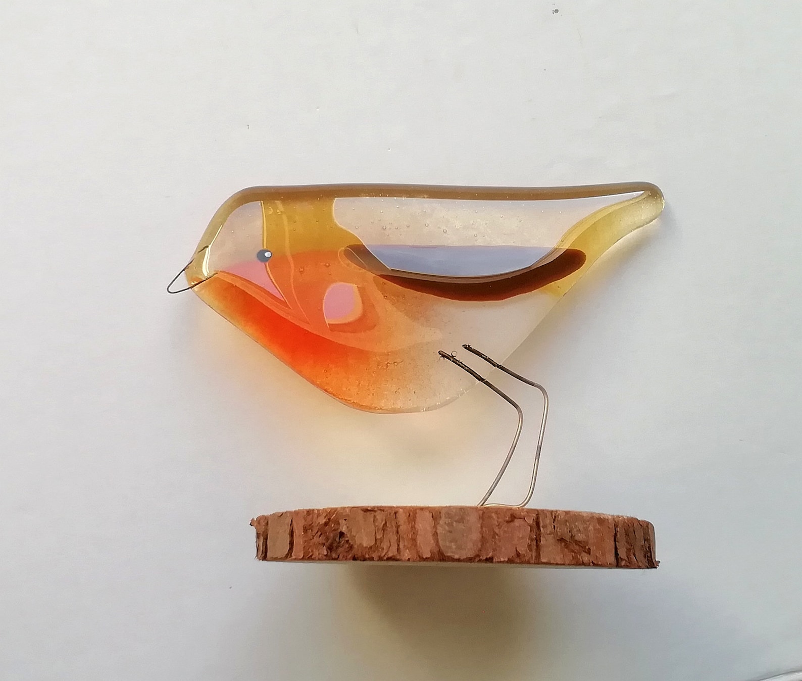 Robin on a Log Fused Glass Standing Robin Beautiful Glass - Etsy UK