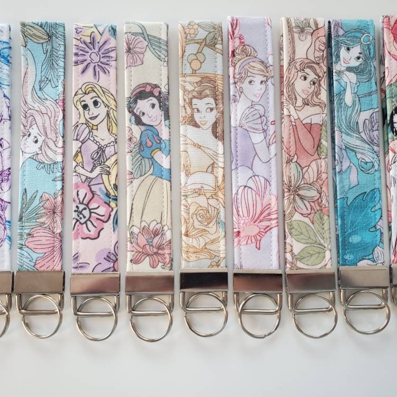 Cinderella Key Chain - Etsy