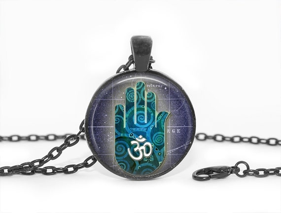 Om locket for hand store