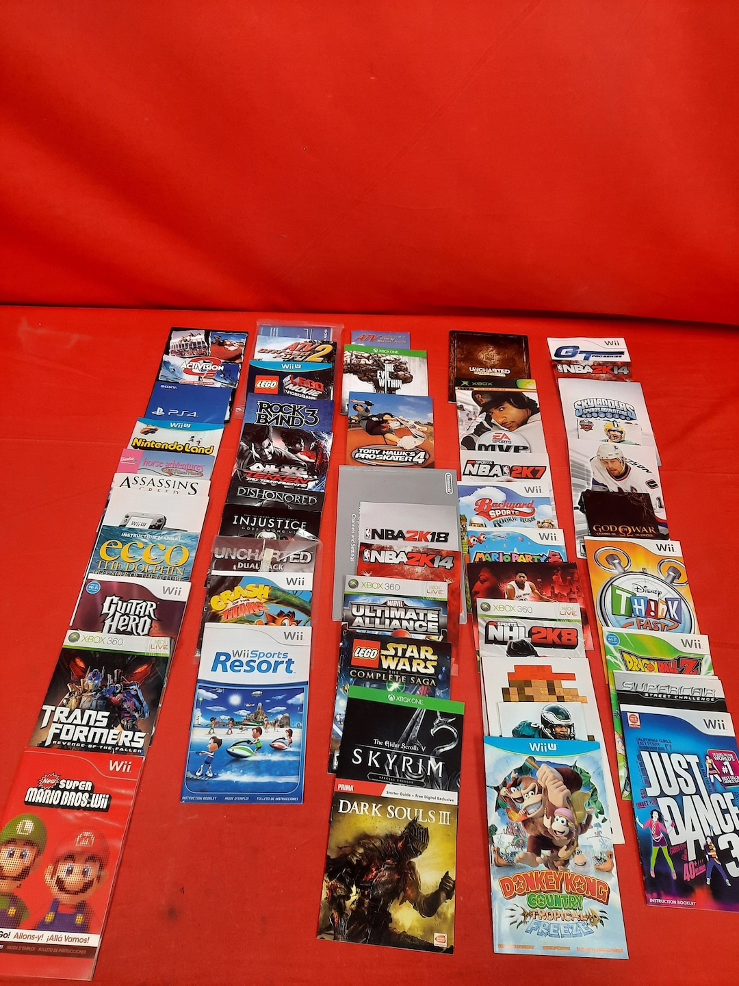 Lot of 50 Video Game Manuals Great for Art Projects Xbox PS3 PS4 Sony ...