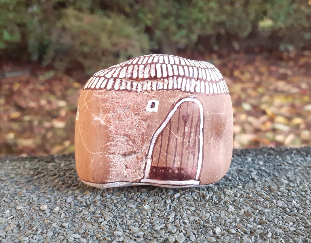 House, Painted Rocks, Pebble Art, Stone Art, Rock Art, Painted Rock - Etsy
