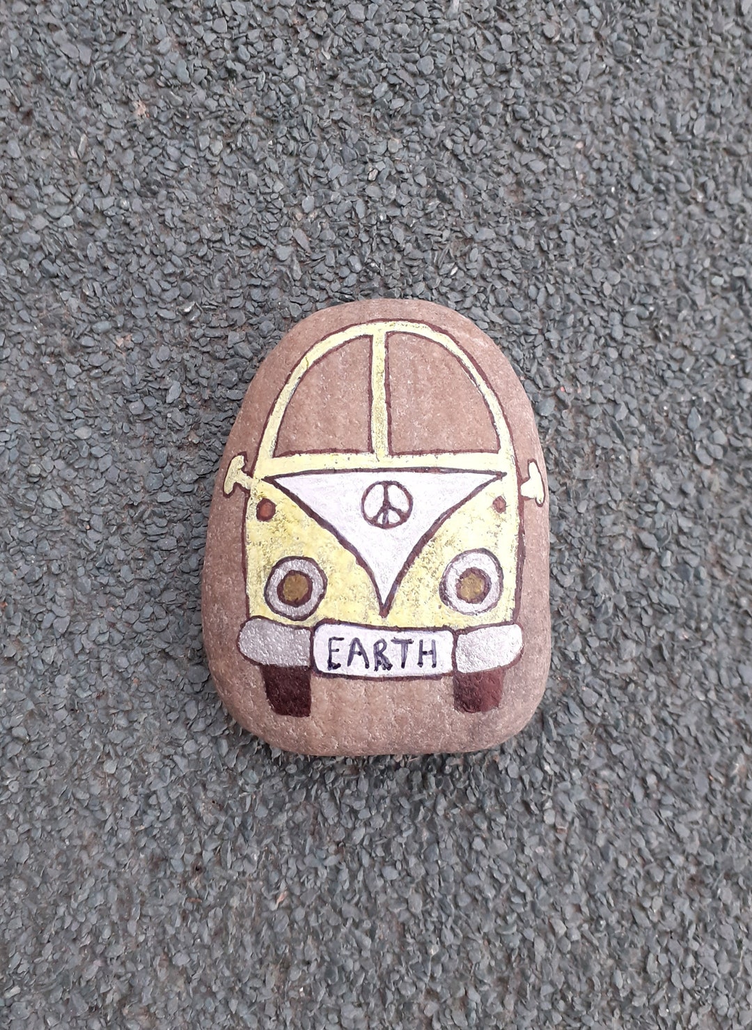 Painted Pebbles, Camper Van, Hippie Car, Pebble Art, Hand Painted Rocks ...
