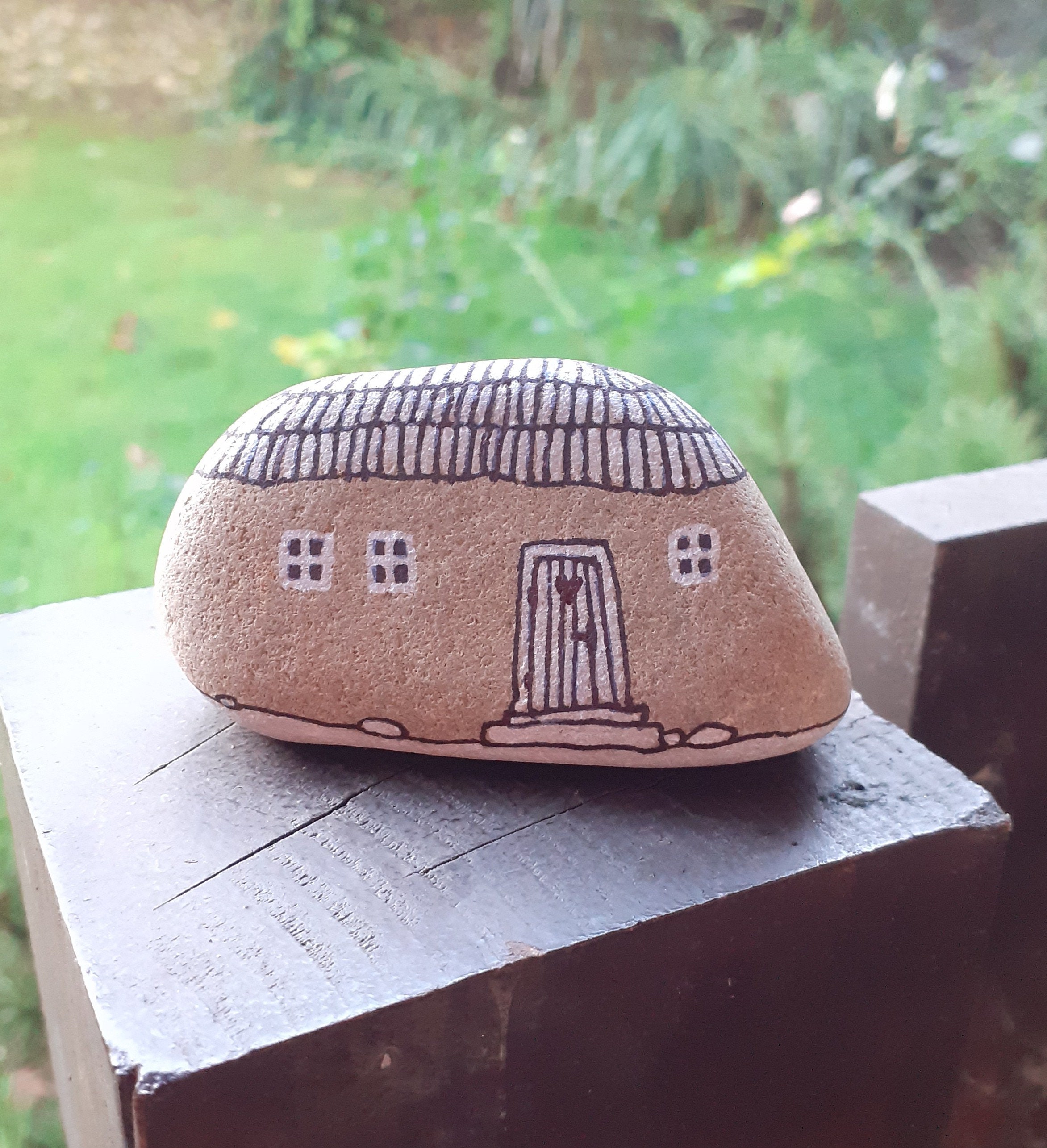 House, Painted Rocks, Pebble Art, Stone Art, Rock Art, Painted Rock - Etsy