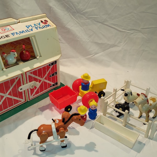 Little People Barn - Etsy