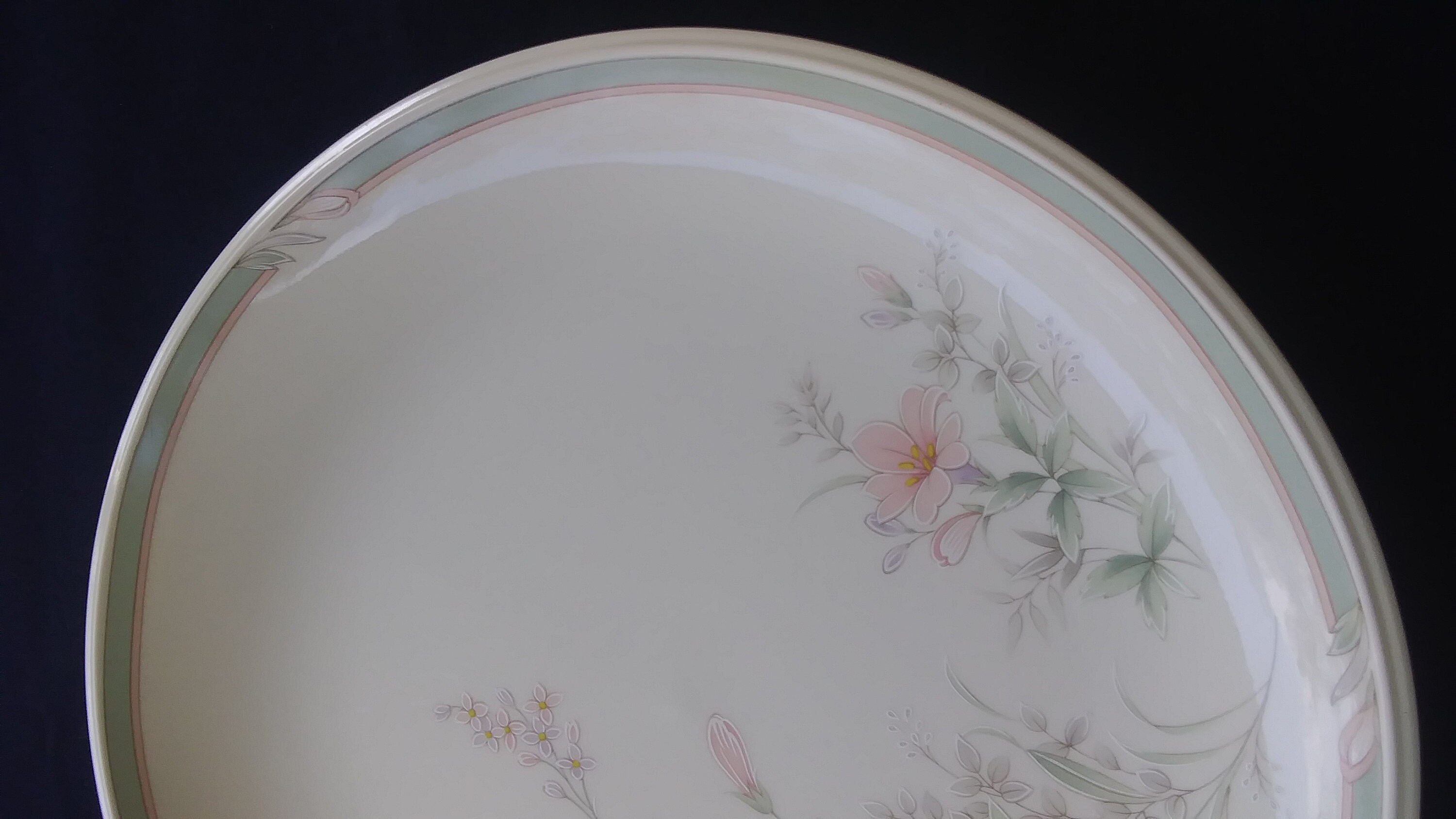 Vintage Serving Round Serving Platter, Noritake, Keltcraft, Misty Isle ...