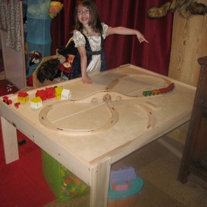 Beka Train Table - Etsy
