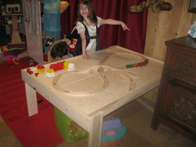 Beka Train Table - Etsy