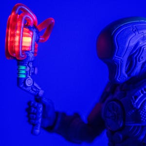 3D Printed Light-up Sci-fi Torch for 1/12 to 1/10 Scale Action Figures ...