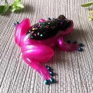 Frog Ornament, Frog Gift, Amphibian Statue, Alternative Home Decor ...
