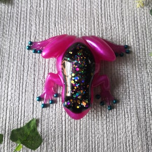 Frog Ornament, Frog Gift, Amphibian Statue, Alternative Home Decor ...