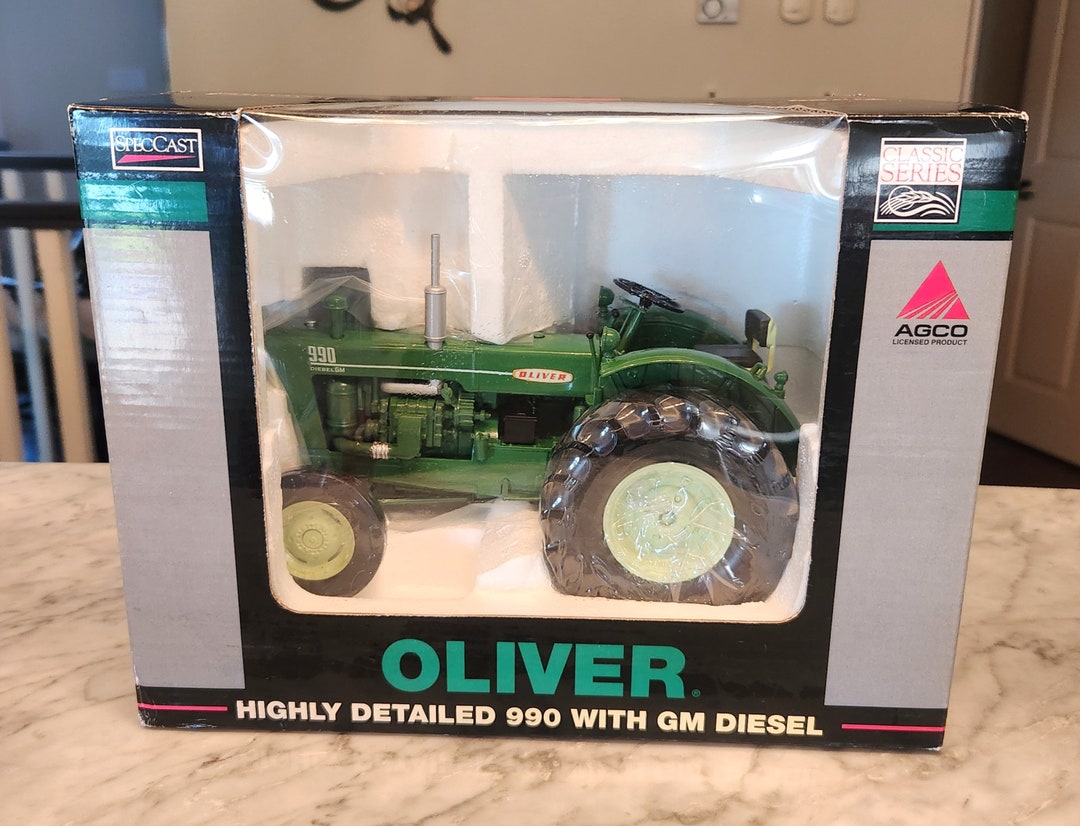 Oliver 990 Diesel Tractor Diecast 1:16 Scale Model - Spec Cast SCT912 ...