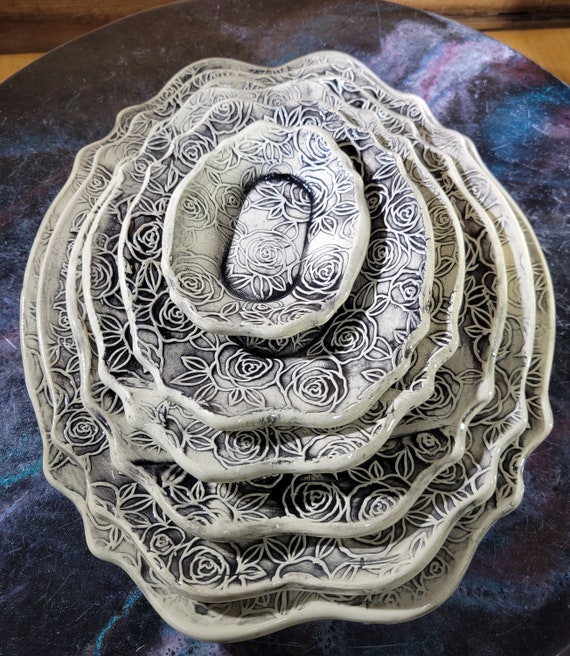 Set of 6 Black Rose Nesting Plate Design - Etsy